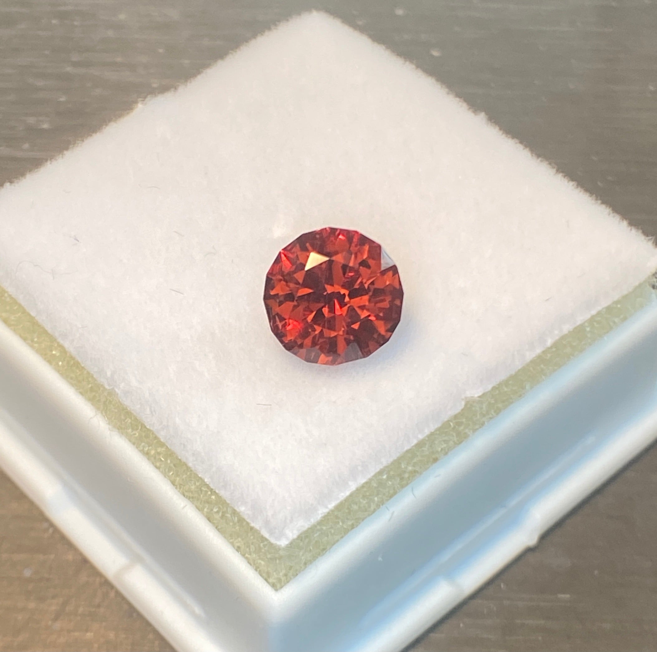 Garnet 2.15 cts – Dan Lynch Gems